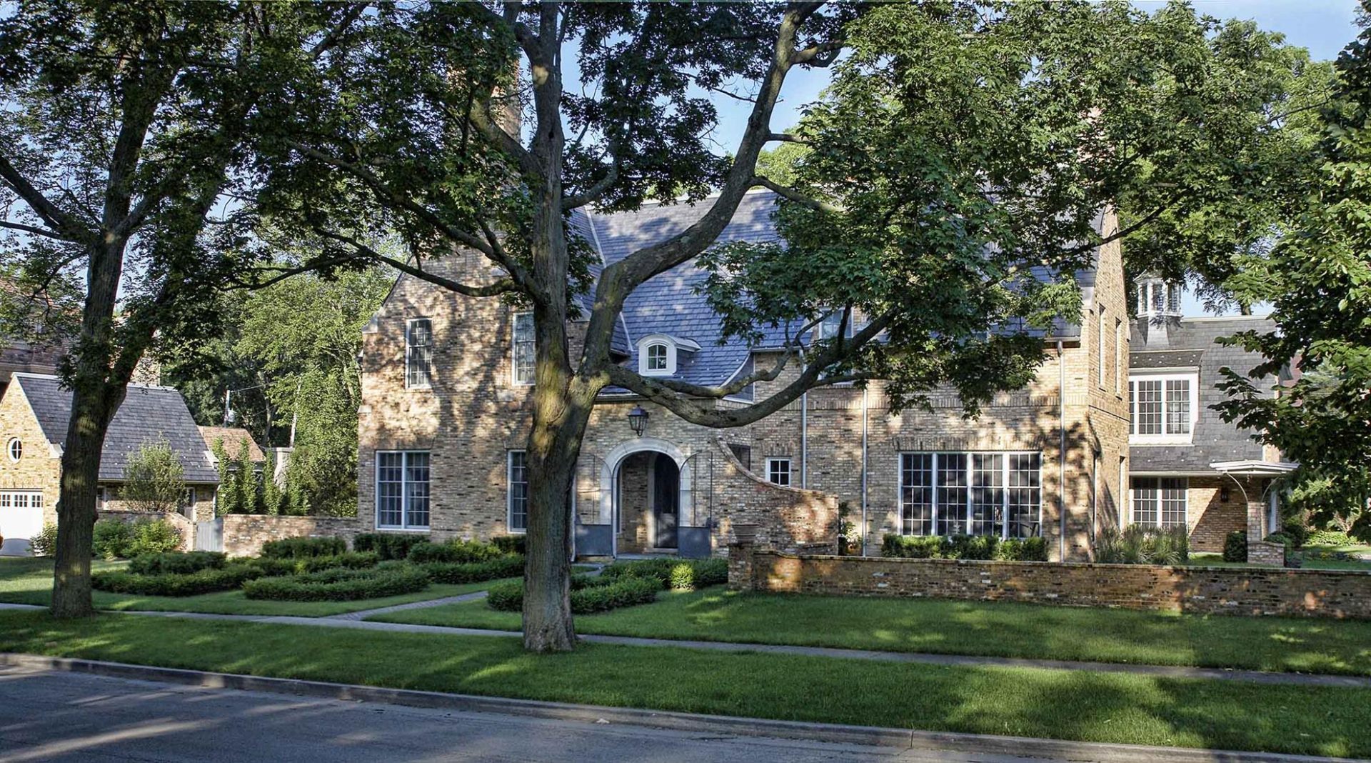 6th & Park - Michael Abraham