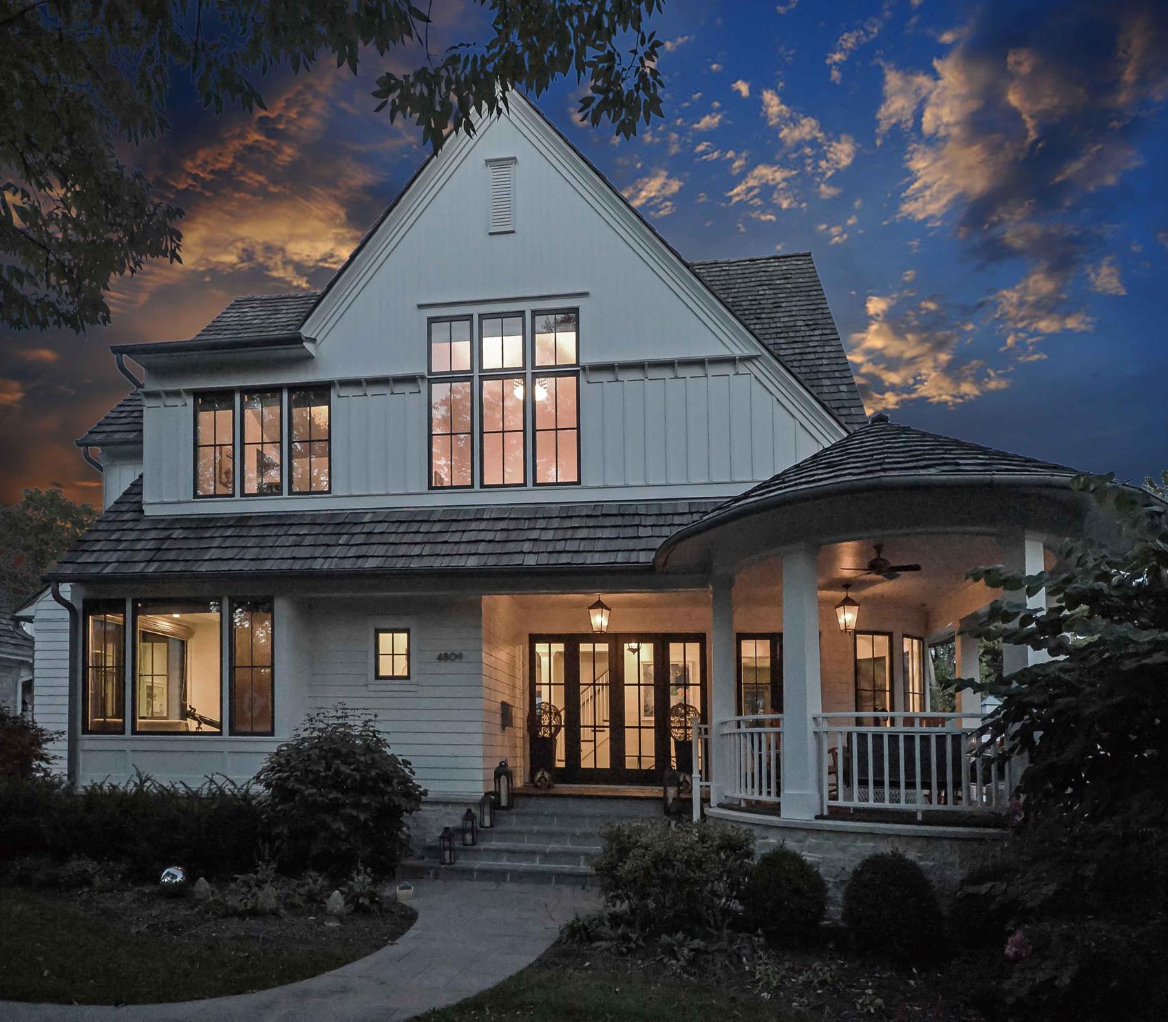 Modern Farmhouse - Michael Abraham